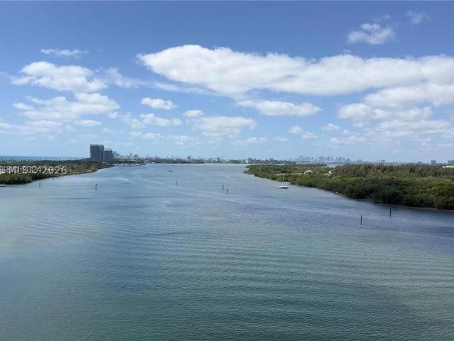 Luxury apartment complex for rent in Sunny Isles Beach, Florida