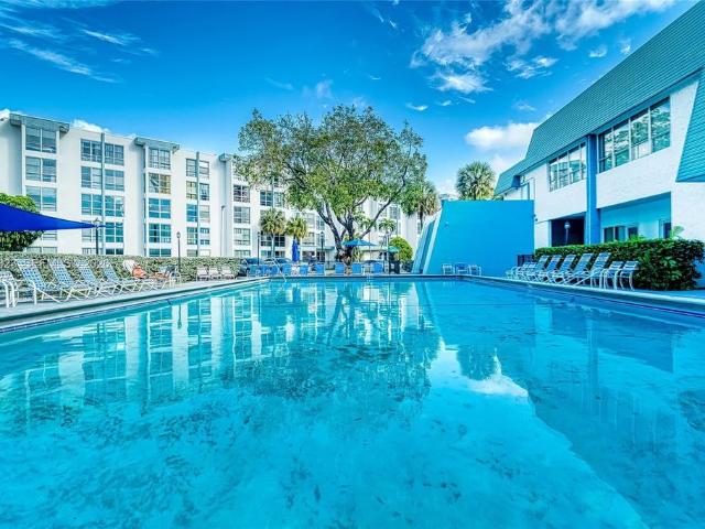 Luxury apartment complex for rent in Sunny Isles Beach, Florida