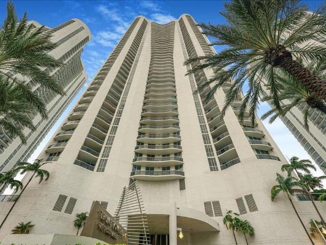 Luxury apartment complex for rent in Sunny Isles Beach, Florida