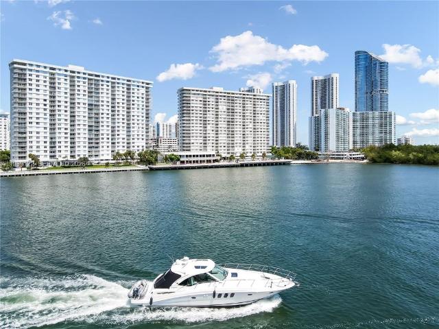 Luxury apartment complex for rent in Sunny Isles Beach, Florida