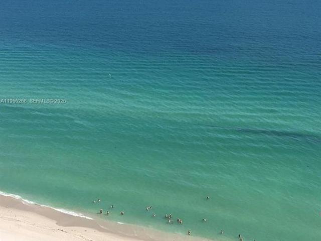 Luxury apartment complex for rent in Sunny Isles Beach, Florida