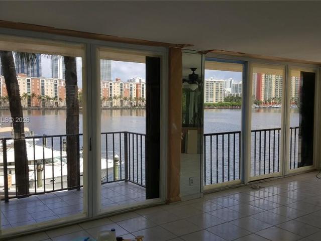 Luxury apartment complex for rent in Sunny Isles Beach, Florida