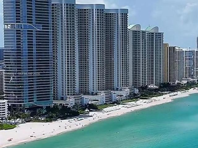 Luxury apartment complex for rent in Sunny Isles Beach, United States