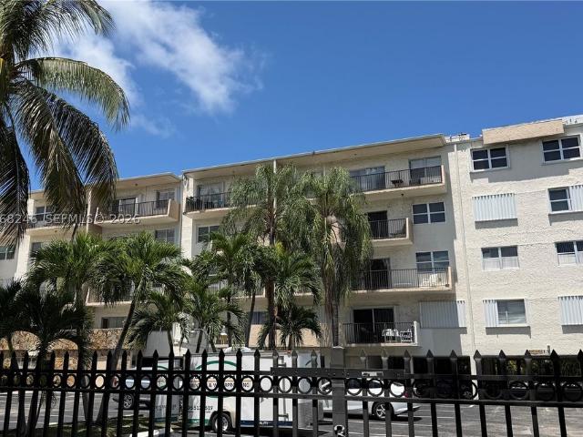 Luxury apartment complex for rent in Sunny Isles Beach, United States