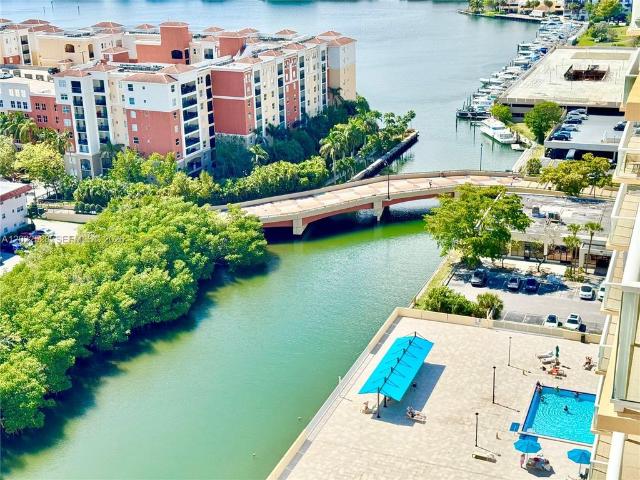 Luxury apartment complex for rent in Sunny Isles Beach, United States