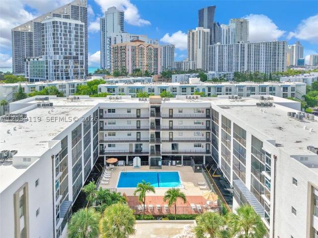 Luxury apartment complex for rent in Sunny Isles Beach, United States