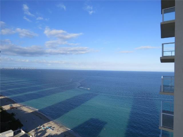 Luxury apartment complex for rent in Sunny Isles Beach, United States