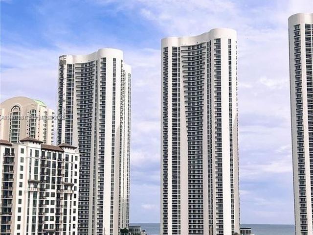 Luxury apartment complex for rent in Sunny Isles Beach, United States
