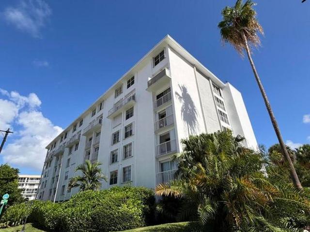 Luxury apartment complex for rent in Sunny Isles Beach, United States