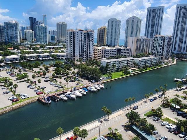 Luxury apartment complex for rent in Sunny Isles Beach, United States