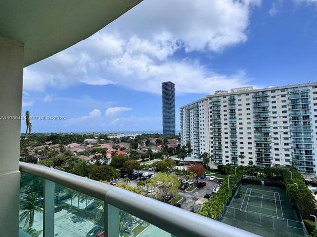 Luxury apartment complex for rent in Sunny Isles Beach, United States