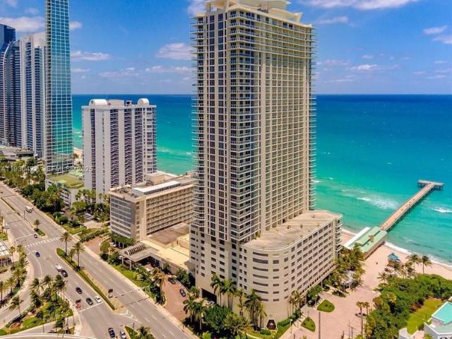 Luxury apartment complex for rent in Sunny Isles Beach, United States