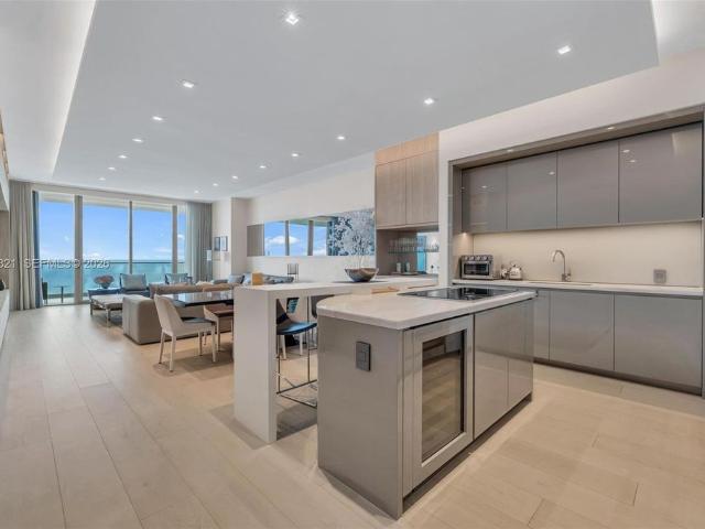 Luxury apartment complex for rent in Sunny Isles Beach, United States