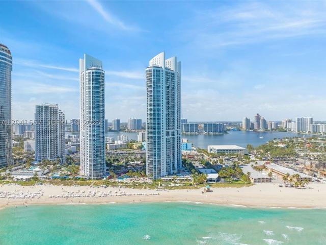 Luxury apartment complex for rent in Sunny Isles Beach, United States
