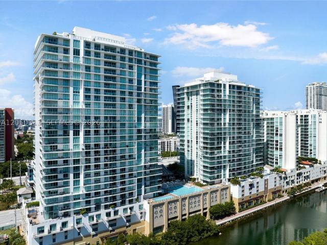 Luxury apartment complex for rent in Sunny Isles Beach, United States