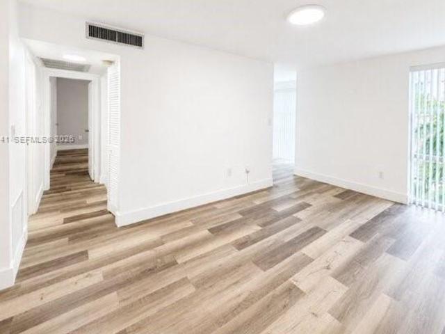 Luxury apartment complex for rent in Sunny Isles Beach, United States