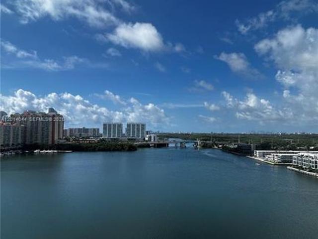 Luxury apartment complex for rent in Sunny Isles Beach, Florida