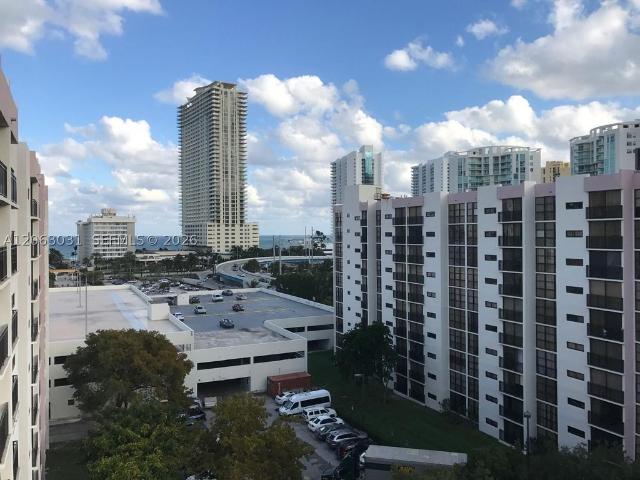 Luxury apartment complex for rent in Sunny Isles Beach, United States