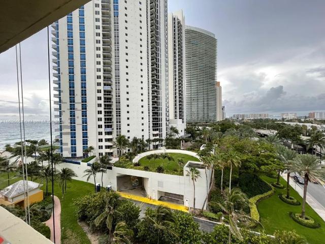 Luxury apartment complex for rent in Sunny Isles Beach, United States