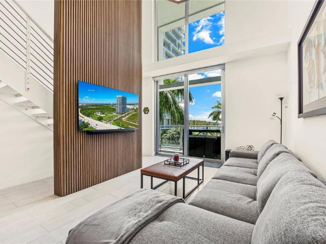 Luxury apartment complex for rent in Sunrise, United States