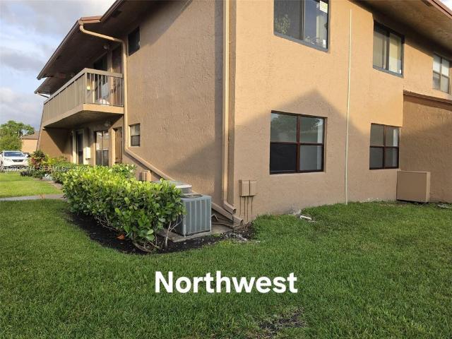 Luxury apartment complex for rent in Sunrise, United States