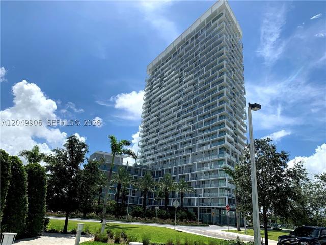 Luxury apartment complex for rent in Sunrise, United States