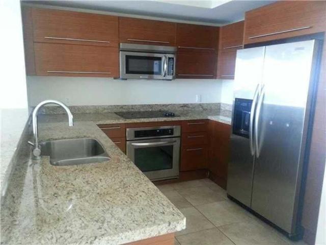 Luxury apartment complex for rent in Sunrise, United States