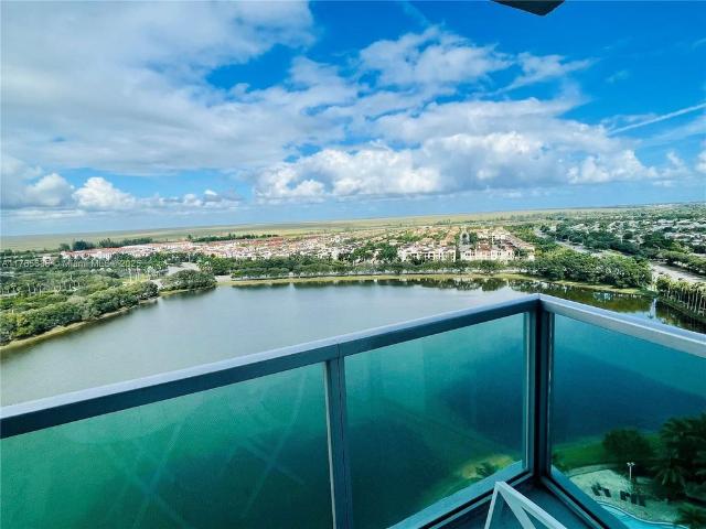 Luxury apartment complex for rent in Sunrise, United States