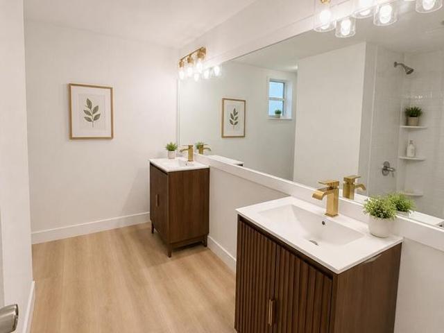 Luxury apartment complex for rent in Sunrise, United States