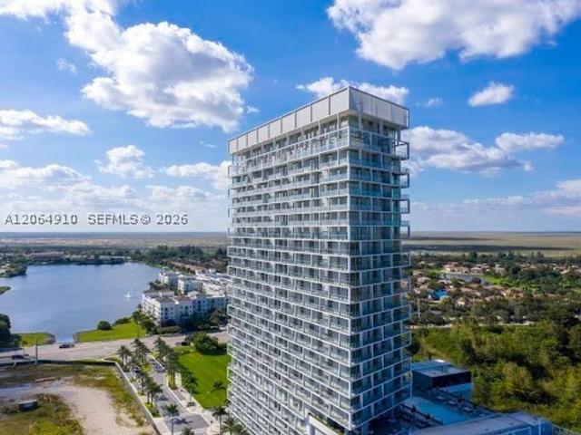 Luxury apartment complex for rent in Sunrise, Florida