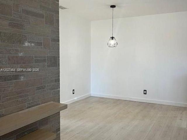 Luxury apartment complex for rent in Sunrise, Florida