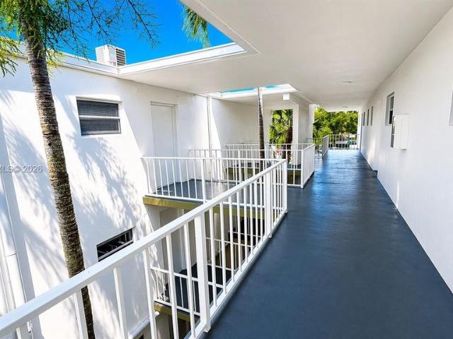 Luxury apartment complex for rent in Sunrise, Florida