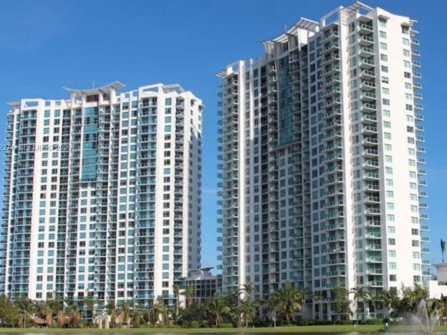 Luxury apartment complex for rent in Sunrise, Florida