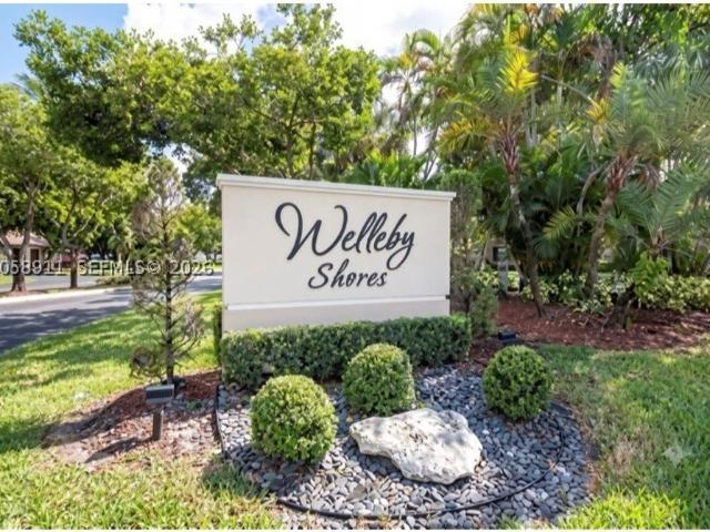 Luxury apartment complex for rent in Sunrise, Florida