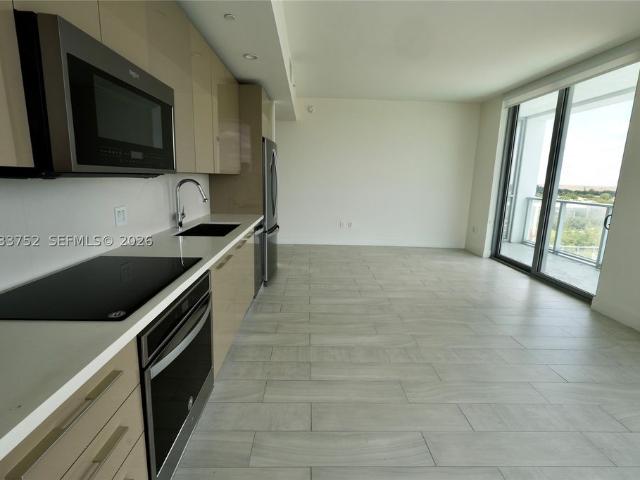 Luxury apartment complex for rent in Sunrise, Florida