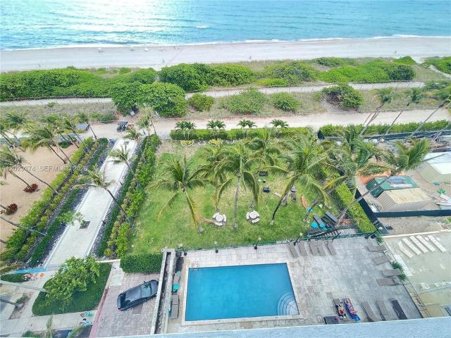 Luxury apartment complex for rent in Surfside, Florida