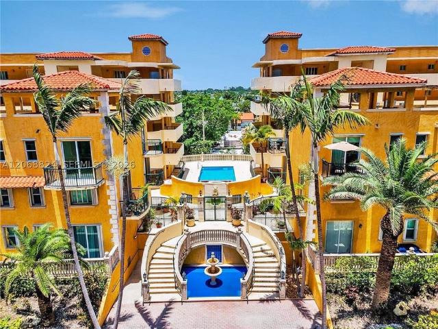 Luxury apartment complex for rent in Surfside, United States