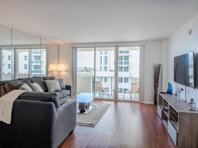 Luxury apartment complex for rent in Surfside, United States