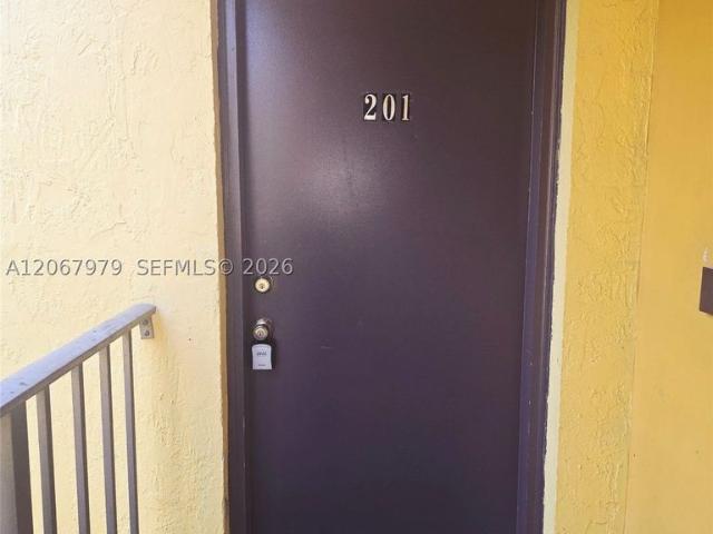 Luxury apartment complex for rent in Sweetwater, United States