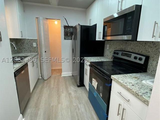 Luxury apartment complex for rent in Sweetwater, United States