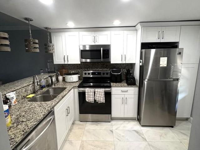 Luxury apartment complex for rent in Pompano Beach, United States