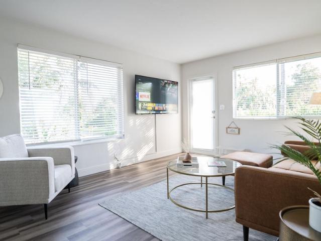 Luxury apartment complex for rent in Pompano Beach, United States