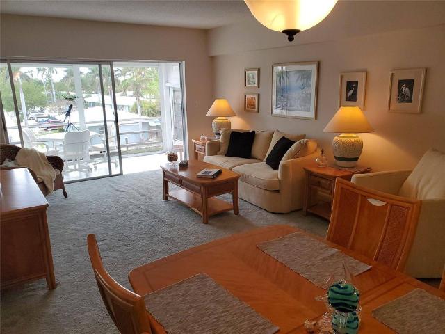 Luxury apartment complex for rent in Pompano Beach, United States