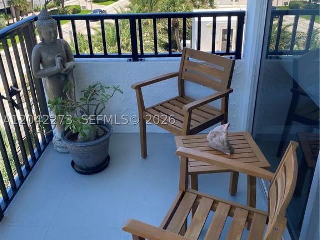 Luxury apartment complex for rent in Pompano Beach, United States