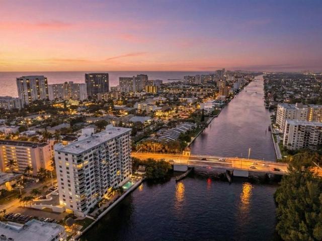 Luxury apartment complex for rent in Pompano Beach, United States