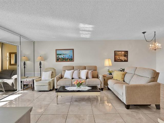 Luxury apartment complex for rent in Pompano Beach, United States