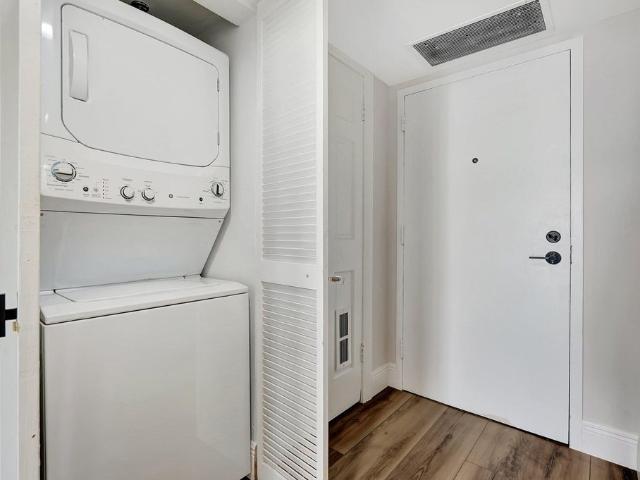 Luxury apartment complex for rent in Pompano Beach, United States
