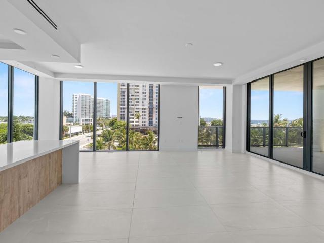 Luxury apartment complex for rent in Pompano Beach, United States