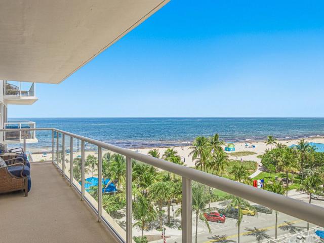 Luxury apartment complex for rent in Pompano Beach, United States