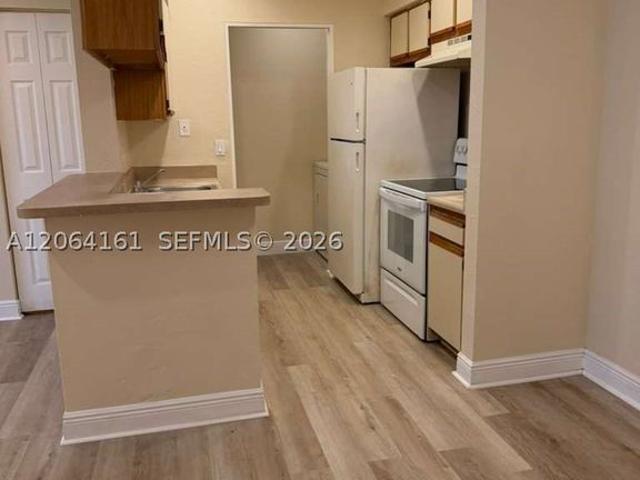 Luxury apartment complex for rent in Pompano Beach, United States